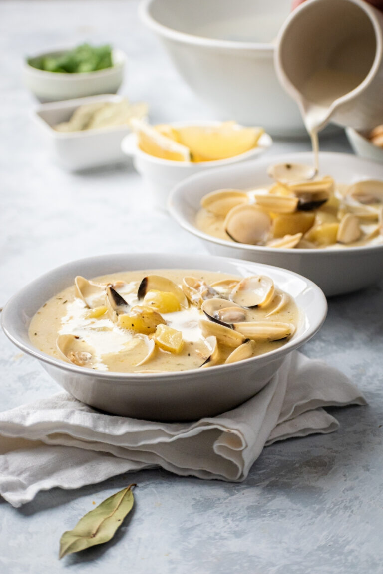 Instant Pot Clam Chowder | New England Style Recipe