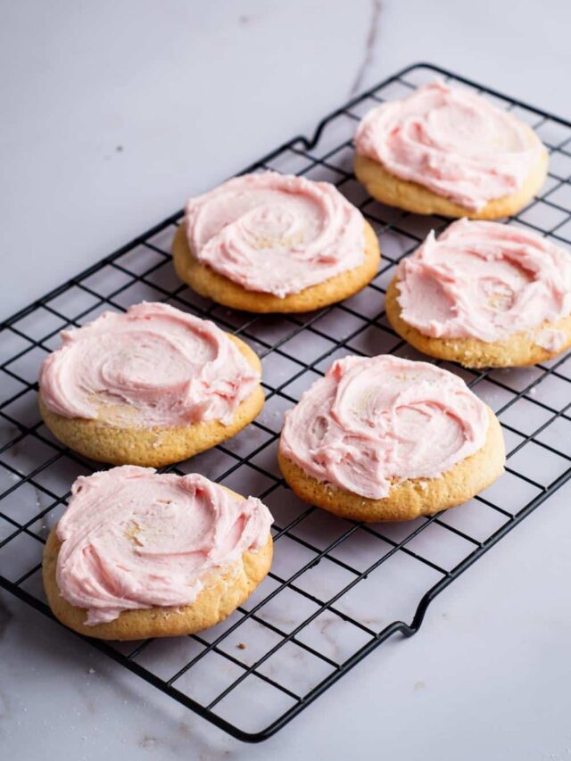 Crumbl Sugar Cookies - I'm Hungry For That