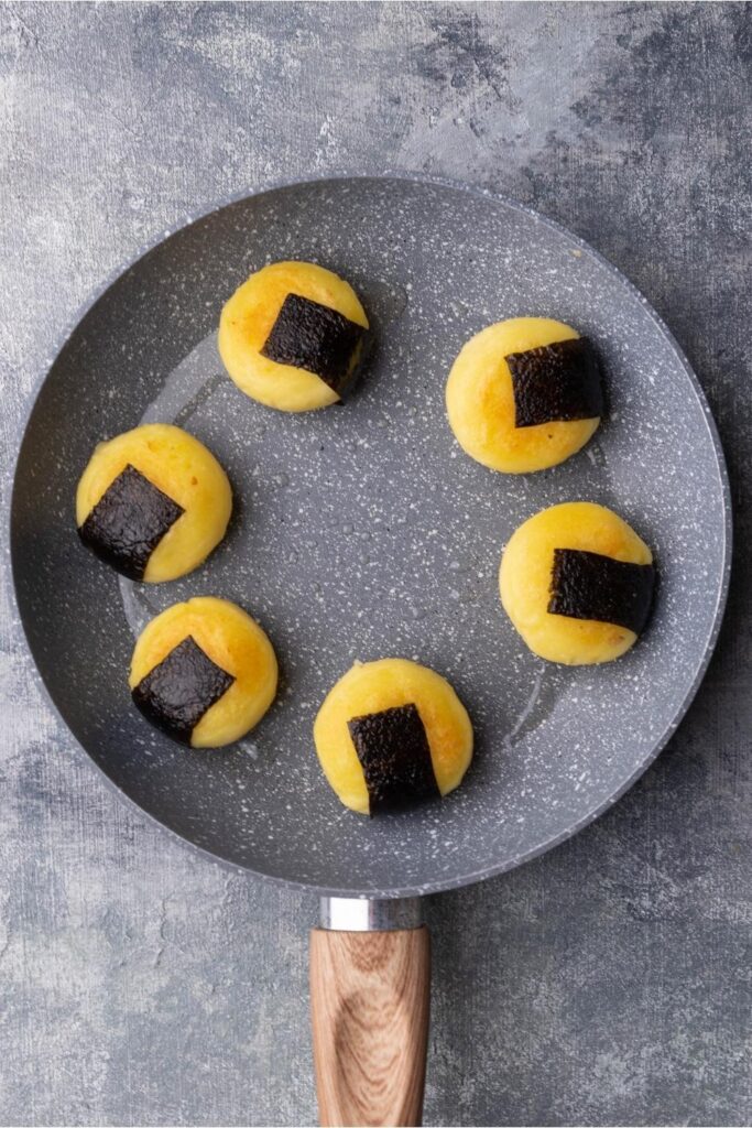 Potato Mochi With A Delicious Sauce | Easy To Make In Only 20 Minutes