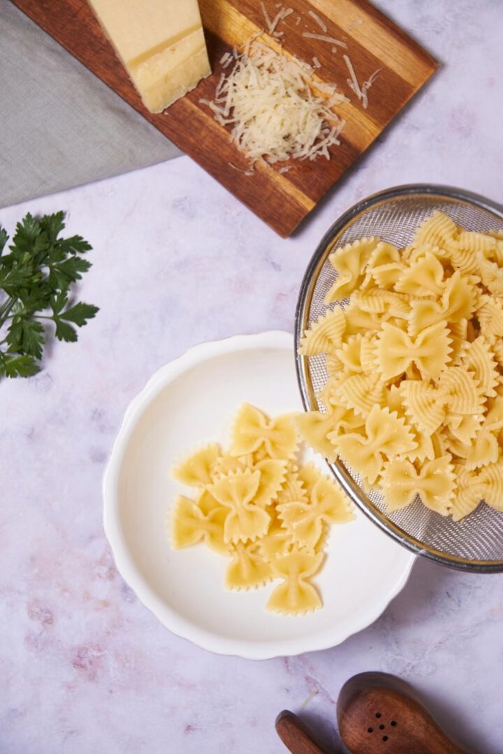 How To Cook Pasta In The Microwave In Just 5 Minutes