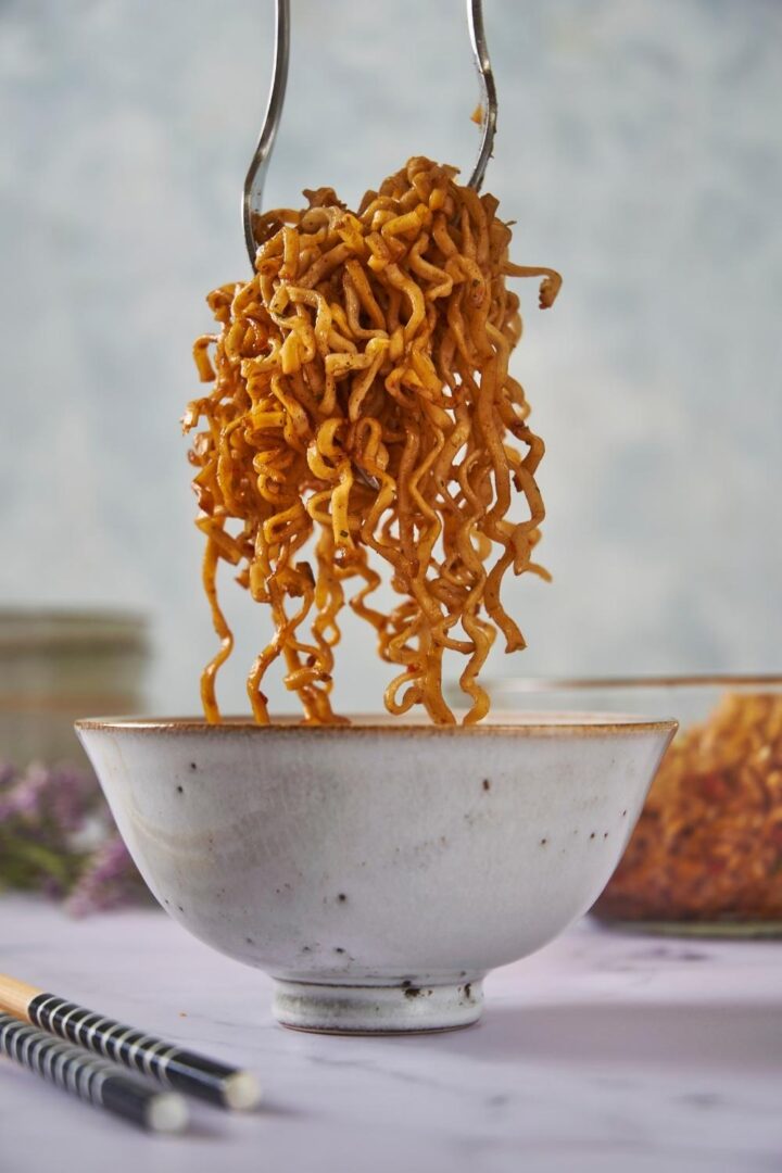 How to Cook Ramen In The Microwave | Under 5 Minutes To Make