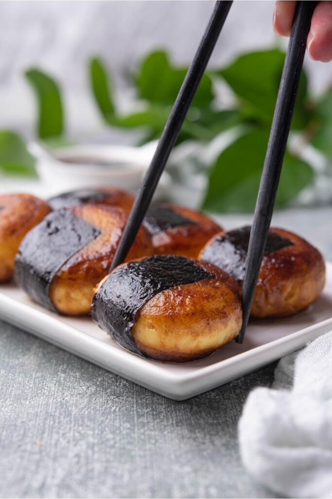 Potato Mochi With A Delicious Sauce | Easy To Make In Only 20 Minutes