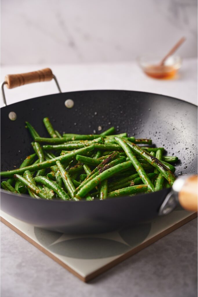 The MOST DELICIOUS Chinese Green Beans Made In Just 15 Minutes