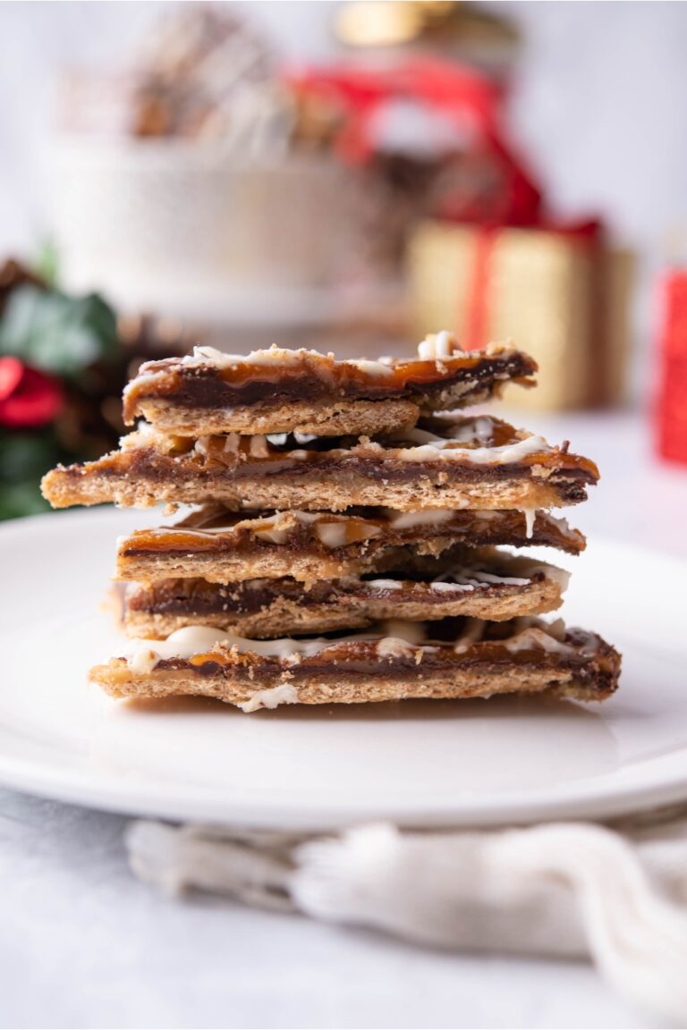 Christmas Crack (Saltine Cracker Toffee) Made In 15 Minutes