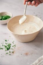 Halal White Sauce (Halal Guys Copycat in 1 Minute)