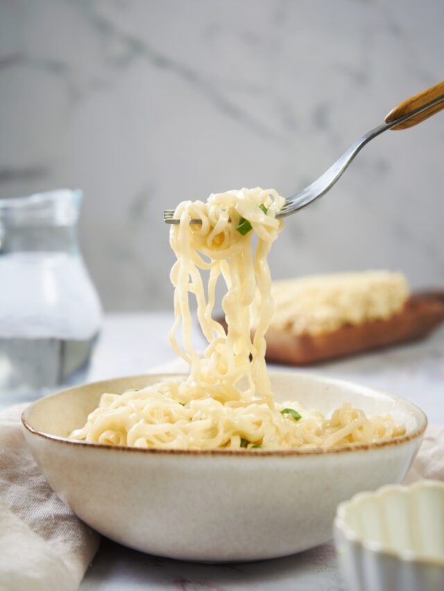 5 Ingredient No Milk Biscuit Recipe (Made In 25 Minutes)