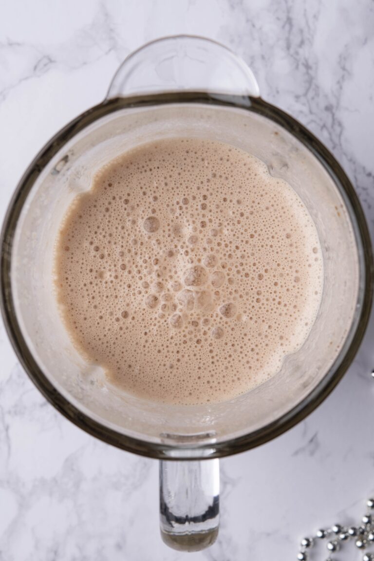 Starbucks Peppermint Mocha Frappuccino Recipe (Made In Only 1 Minute)