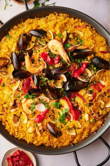 The Best EASY Seafood Rice Recipe | Everything Cooks In One Skillet