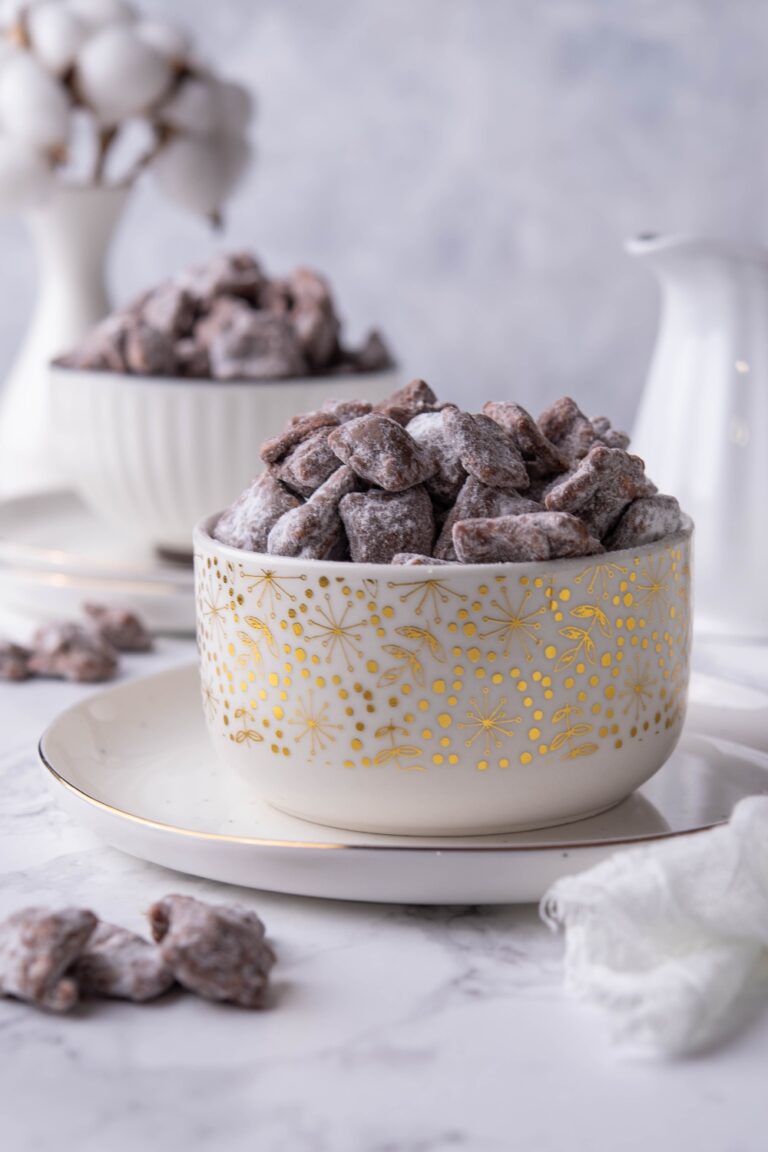 The Best EASY Puppy Chow Recipe (Muddy Buddies)