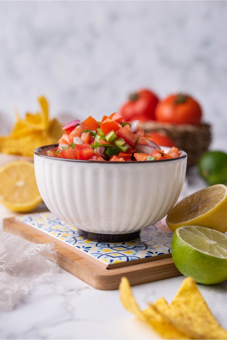Chipotle Tomato Salsa Copycat Recipe (Made In Under 10 Minutes)