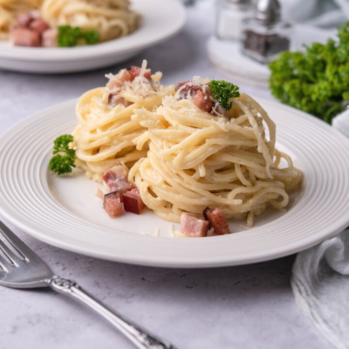 The BEST Creamy Carbonara Recipe Made In Just 15 Minutes