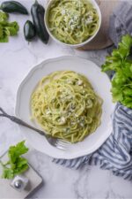 EASY Green Spaghetti Recipe (Made In Just 15 Minutes)