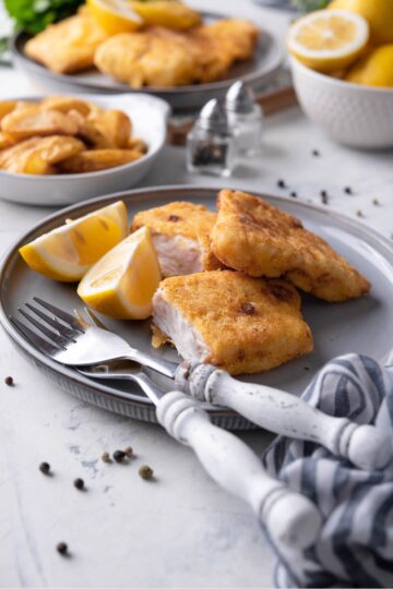 Easy Crispy Fried Grouper Recipe (Made In 20 Minutes)
