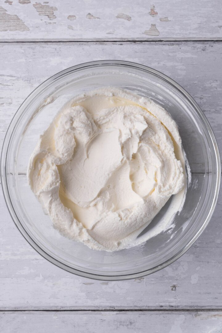 The BEST Clam Dip Recipe (Made In Under 5 Minutes)