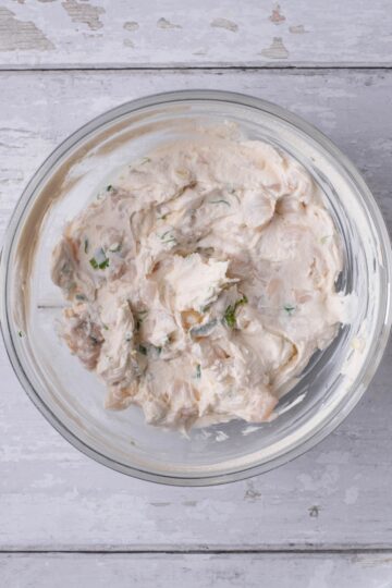 The BEST Clam Dip Recipe (Made In Under 5 Minutes)