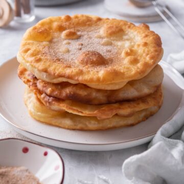 Elephant Ears Recipe (Quick and Easy)