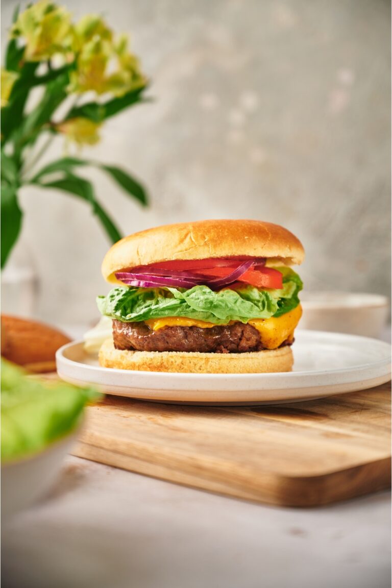 INCREDIBLY Juicy Sous Vide Burger Recipe (Makes Perfect Burgers)