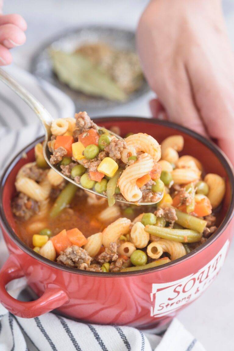 One Pot Hamburger Macaroni Soup