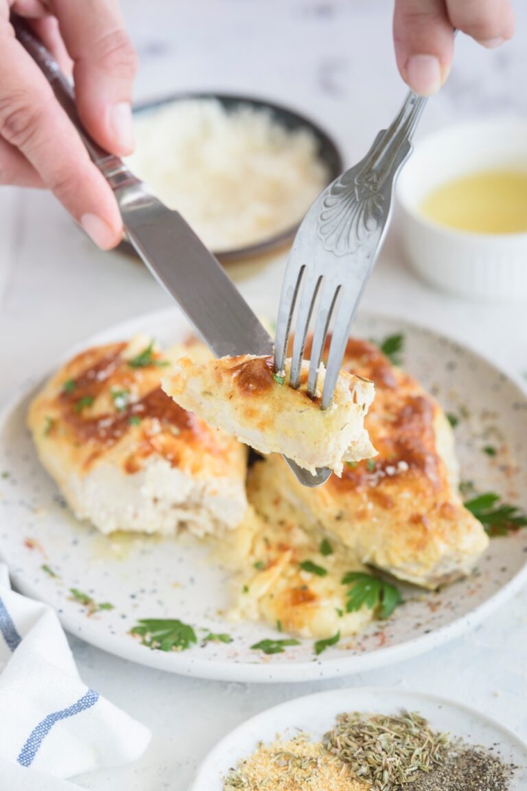 Sour Cream Chicken (Best Easy Recipe)