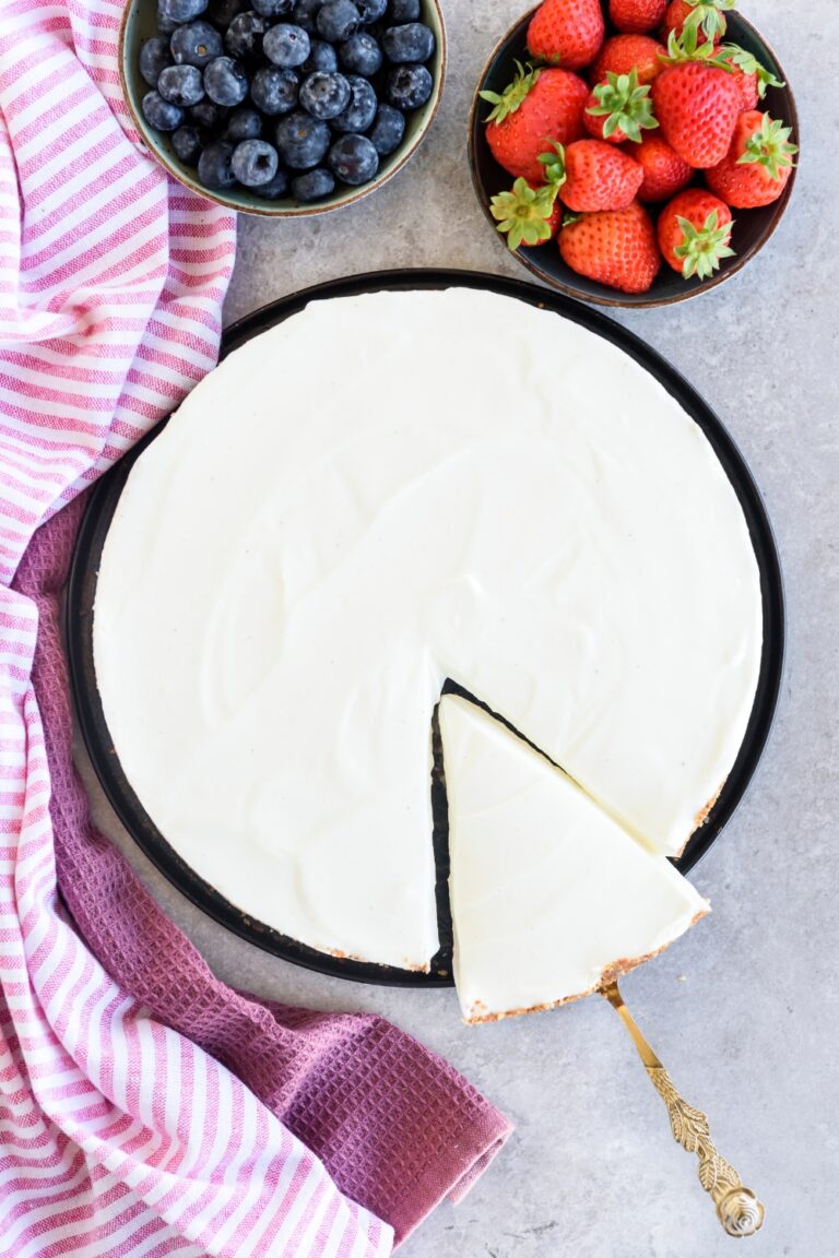 Cool Whip Pie (Made With Only 3 Ingredients)