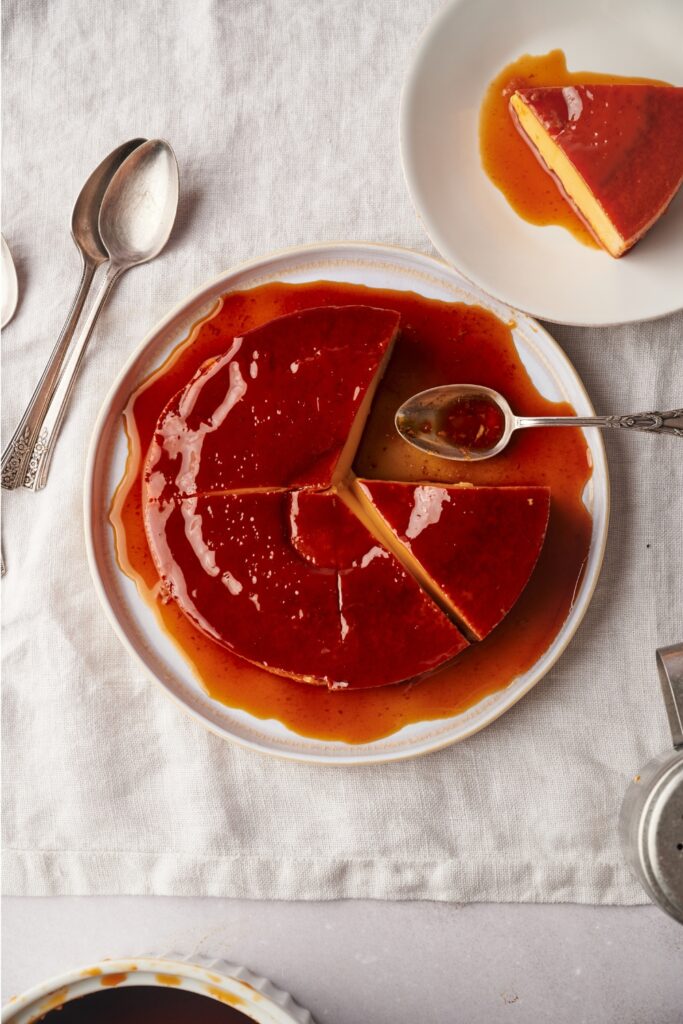 Mexican Flan Recipe (6 Ingredients!)