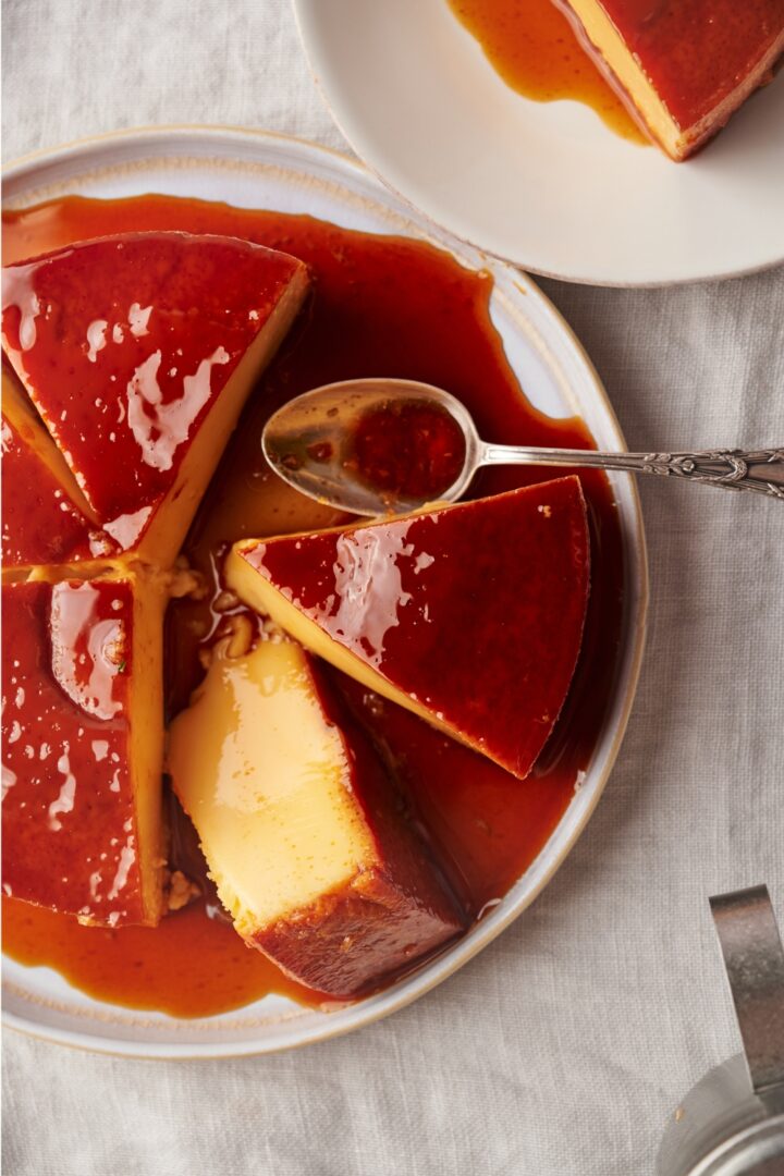 Mexican Flan Recipe (6 Ingredients!)