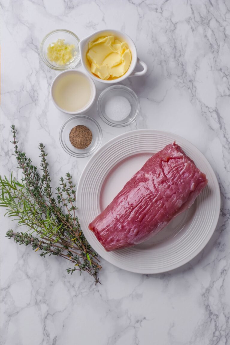 Pan Seared Venison Tenderloin Recipe (With Garlic Herb Butter)