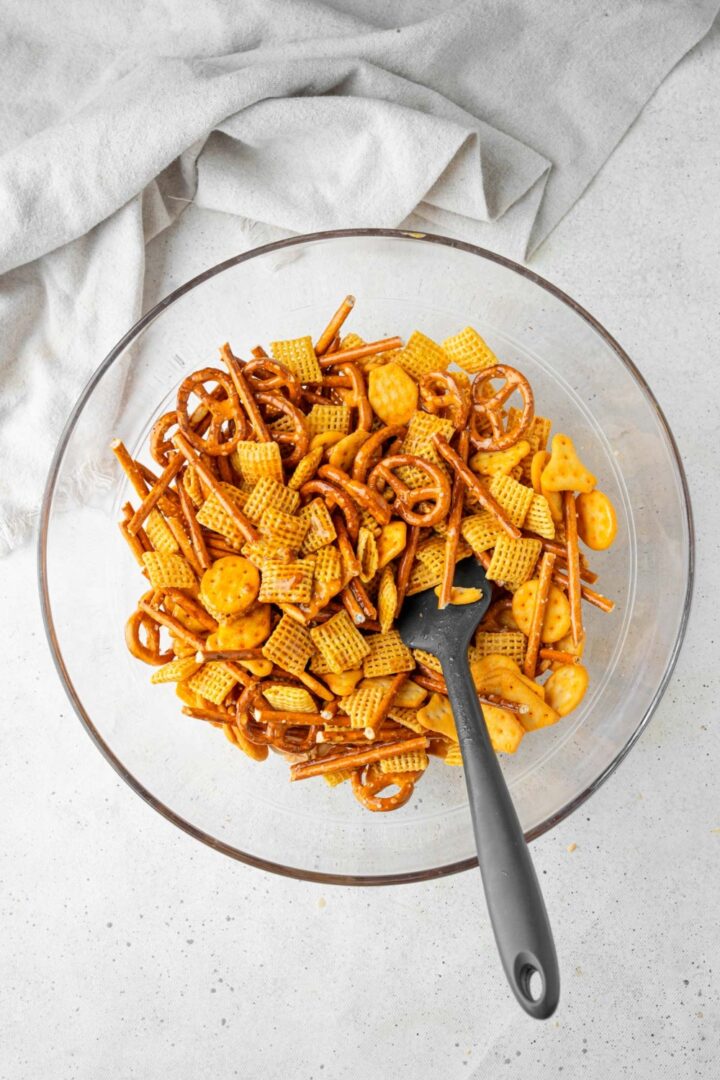 Texas Trash Recipe (Quick and Easy Homemade Chex Party Mix)