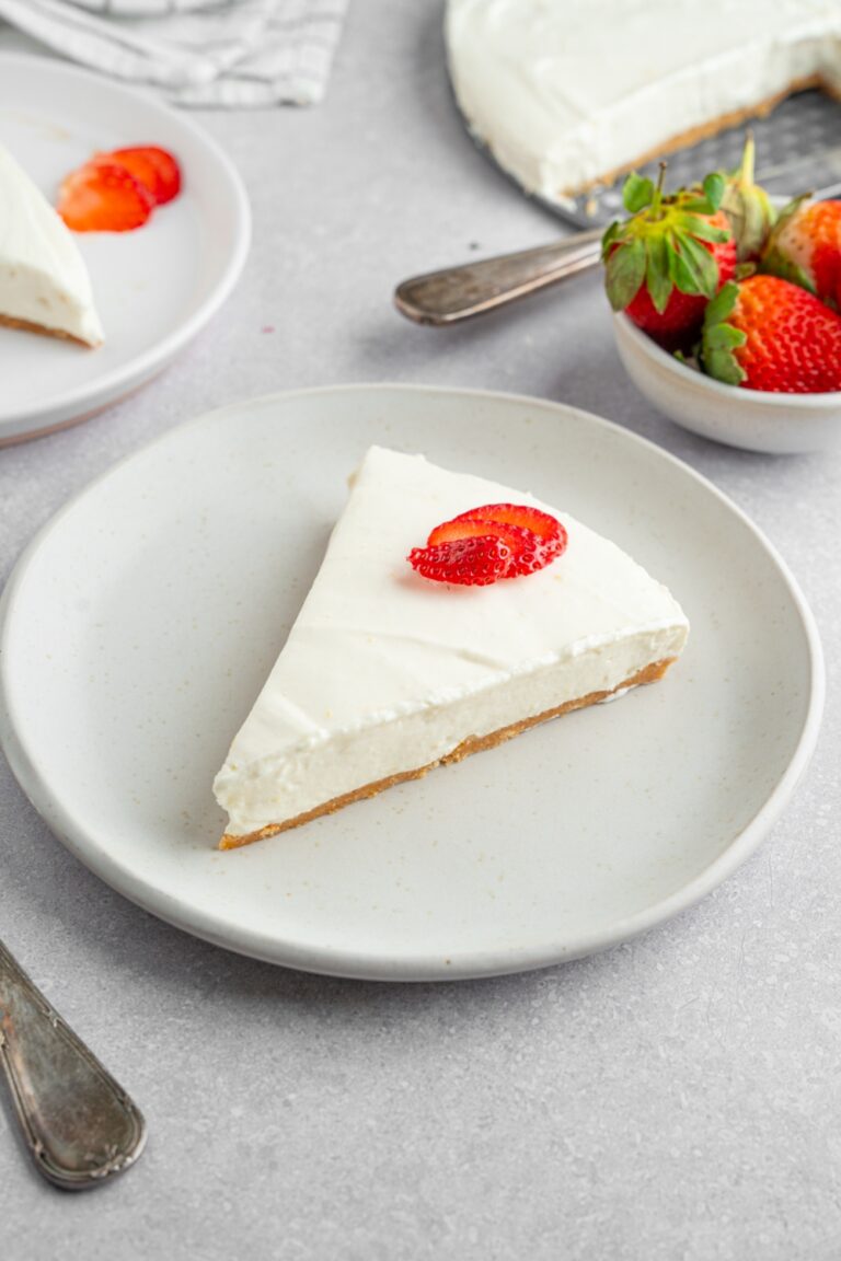 The 3 Ingredient Cheesecake Recipe We Can't Stop Making