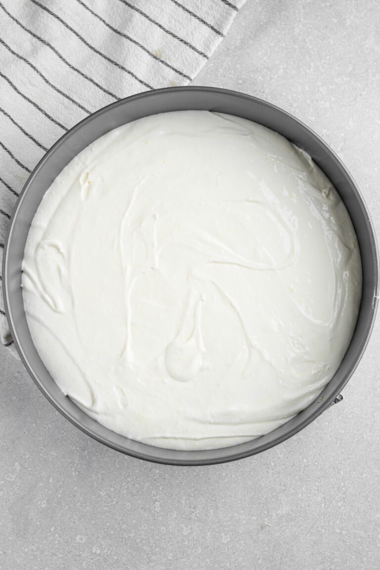The 3 Ingredient Cheesecake Recipe We Can't Stop Making