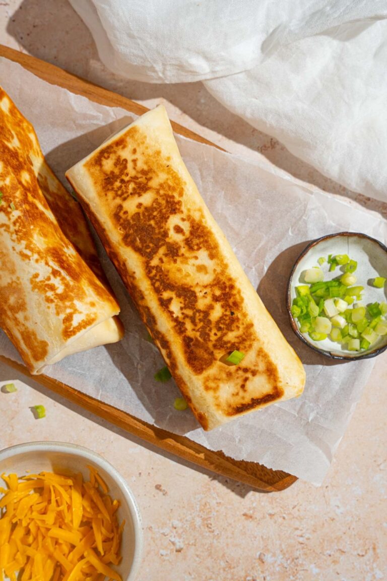 Cheesy Garlic Chicken Wraps (High-Protein Chicken Wraps)