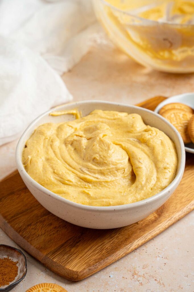 Pumpkin Fluff Recipe Made In 5 Minutes (No-Bake Pumpkin Dip)