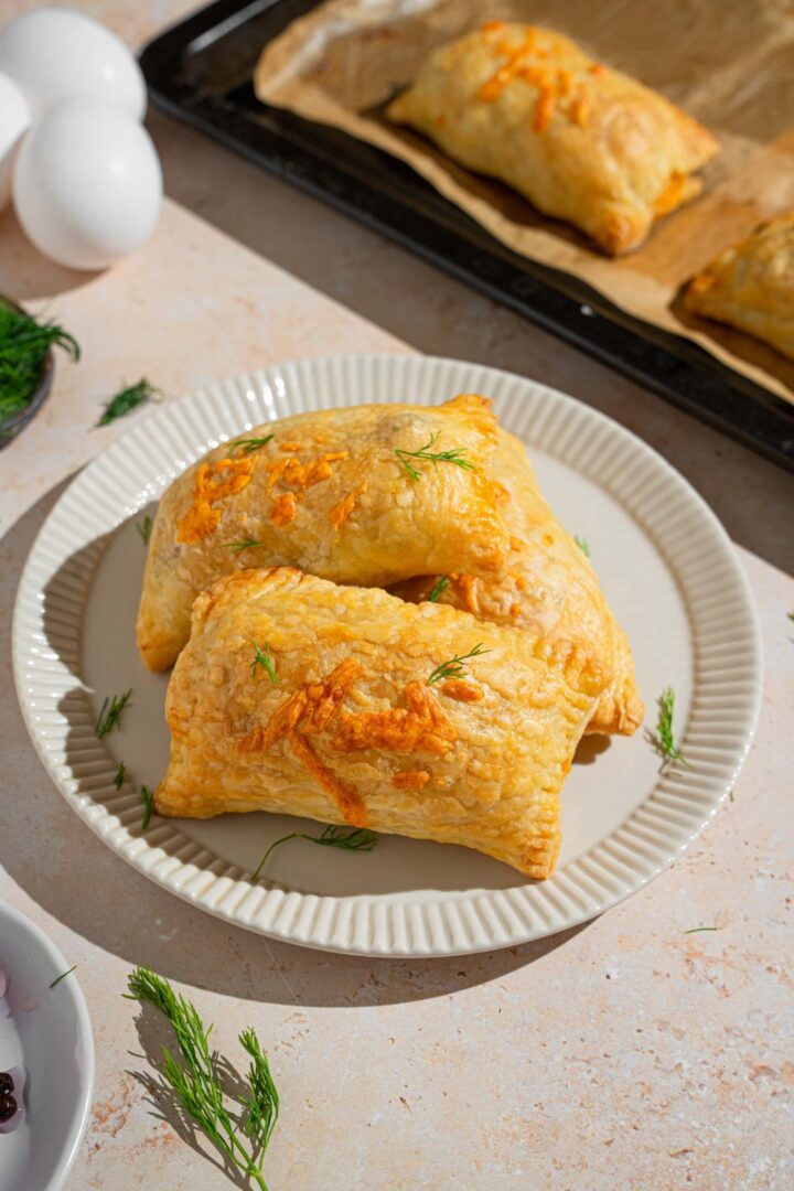5 Ingredient Breakfast Hand Pies (Puff Pastry Breakfast Recipe)