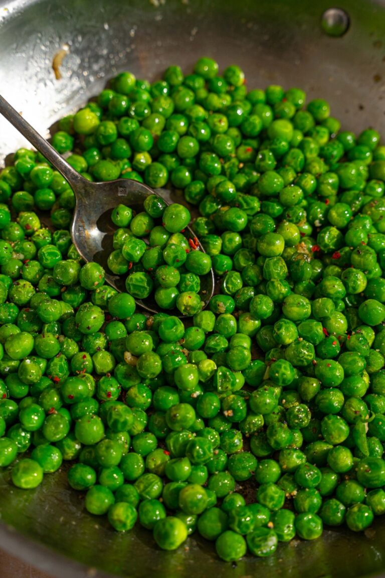 Sautéed Frozen Peas Recipe (How To Cook Frozen Peas)