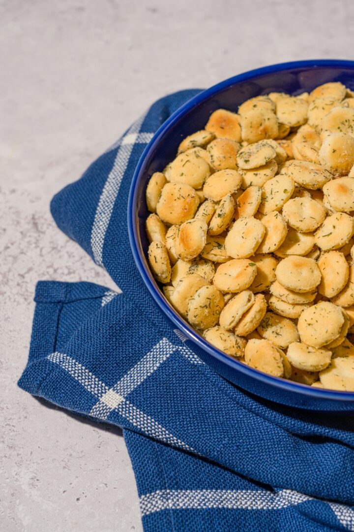 Ranch Oyster Crackers (Easy Ranch Crackers)