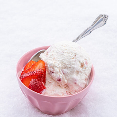 Snow Ice Cream (Viral No-Churn Recipe)